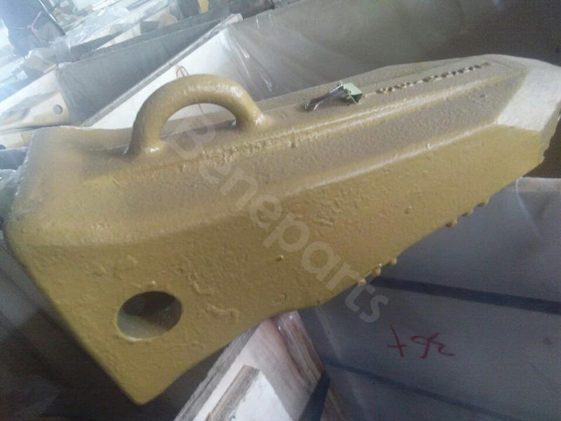 Caterpillar J550 Bucket Tooth 1386552 - Buy Heavy Machinery, Tooth ...